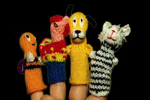 Finger Puppets |dog|bee|cat|chicken | HuB Collection